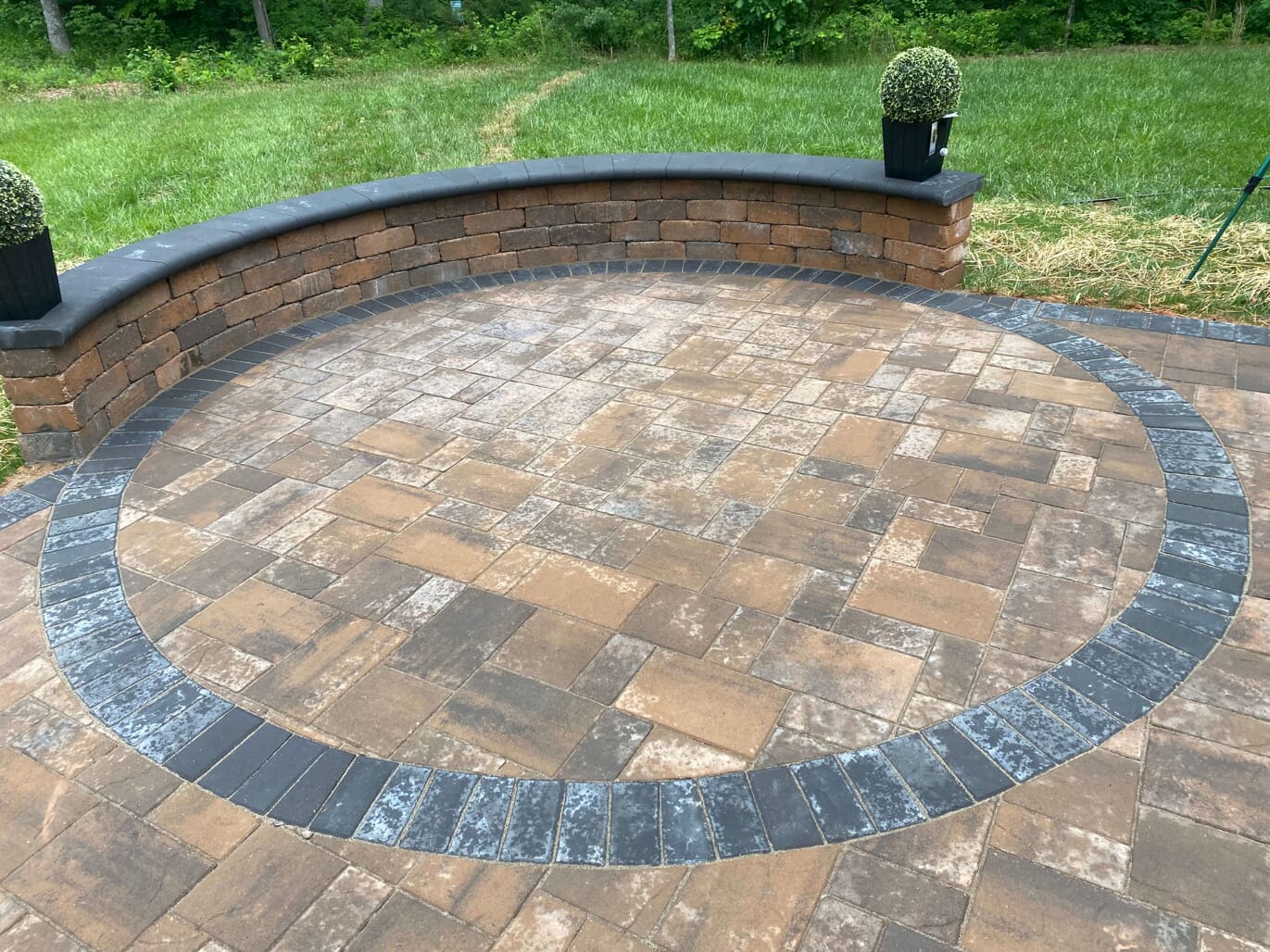 Sitting/Retaining Walls